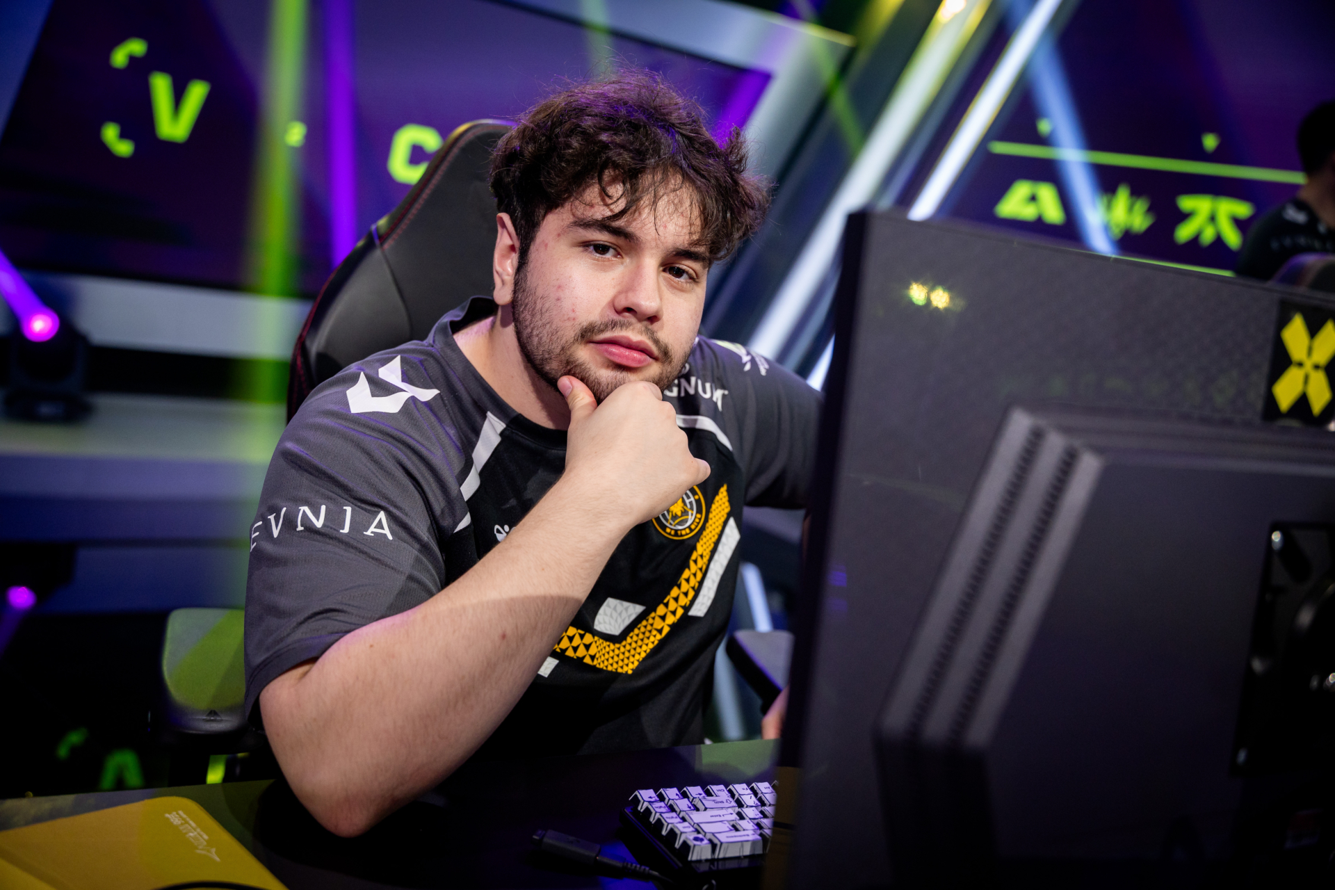 Less revela inspiração a mwzera em movimentação no VALORANT | VALORANT ...