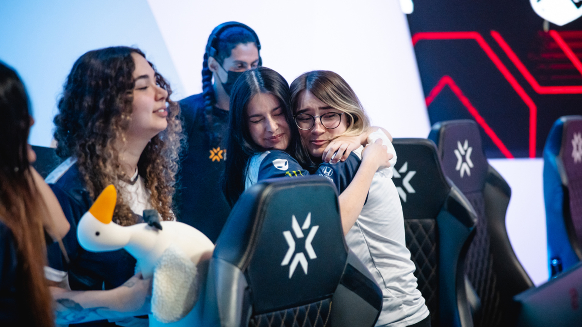 bstrdd explica relação com ex-companheiras de Liquid: “Somos rivais ...