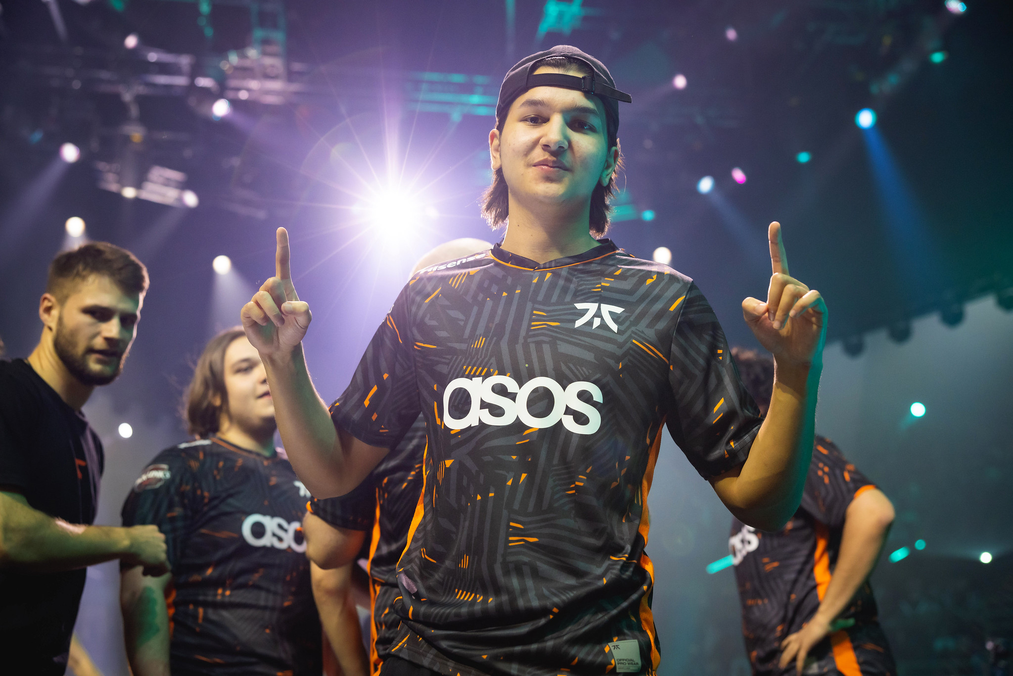 Leo steps down from VALORANT competitive play after a year of health ...